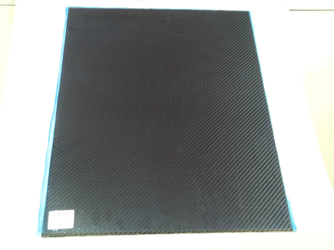 Isotropic Layup Carbon Fiber Plate / Sheeting , 400 * 500mm 1.5mm